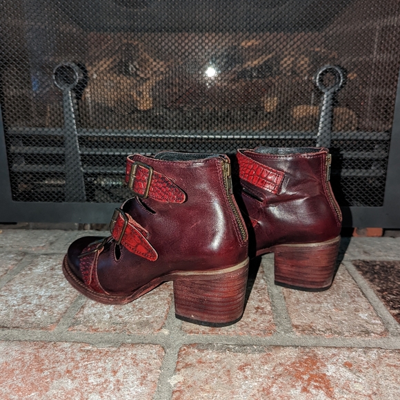 Freebird by Steven | Shoes | Freebird Charlotte Booty In Red Croc Size 8 | Poshmark